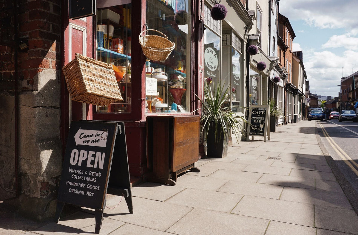 How Flute Board Signs Can Enhance Your Marketing Strategy – Signportal